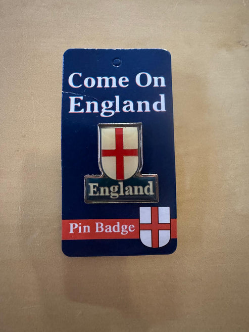 ENGLAND BADGES AND KEYRINGS – Ruth Beck Art